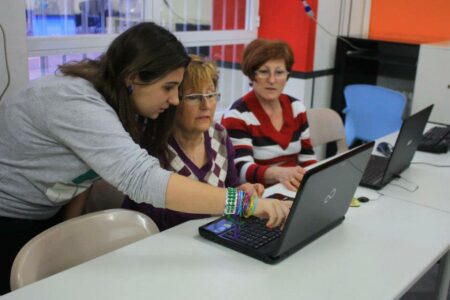 Conecta Joven – Alfabetización Digital